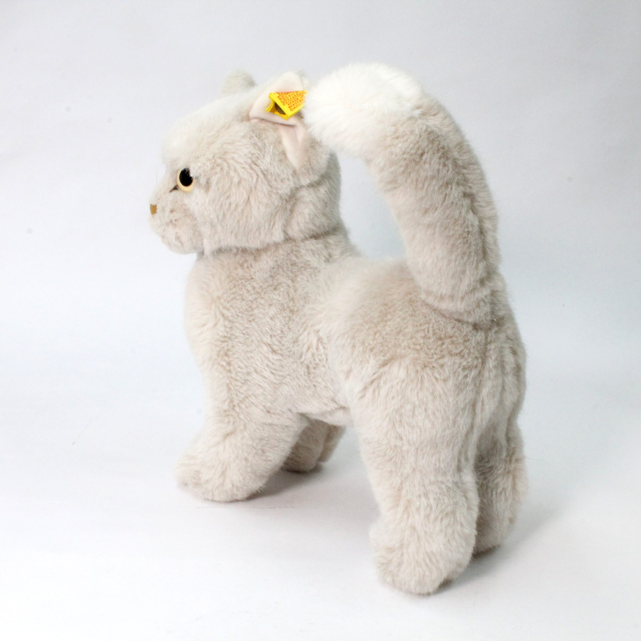 Beautiful White Steiff Cat - Camberwell Antique Centre